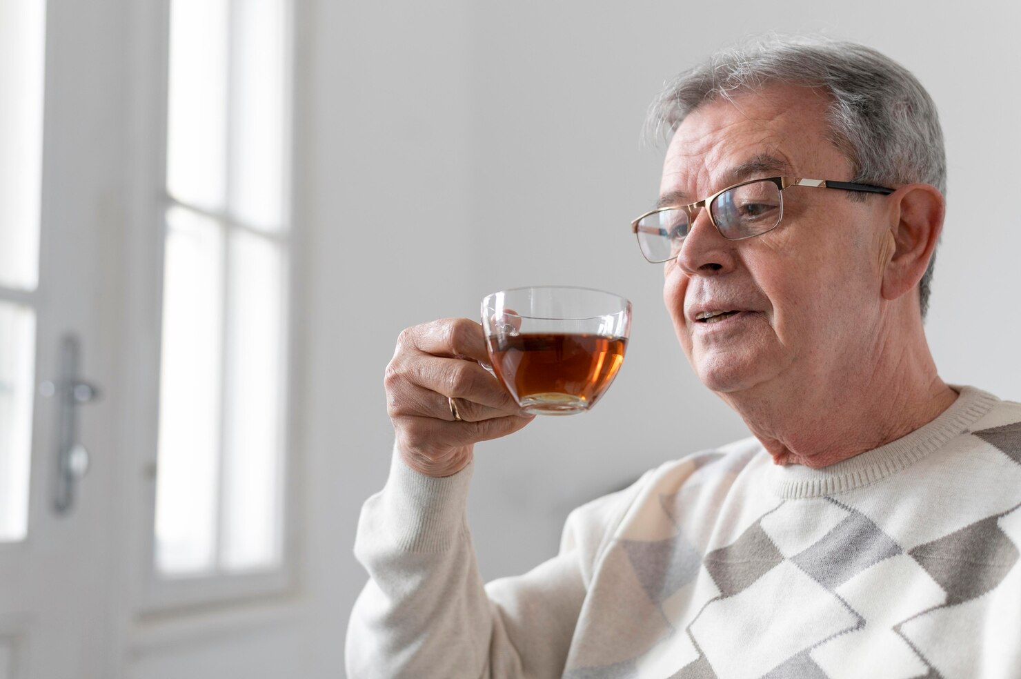3 Belly Fat Burning Teas for Men Over 40 - Natural Tea Products